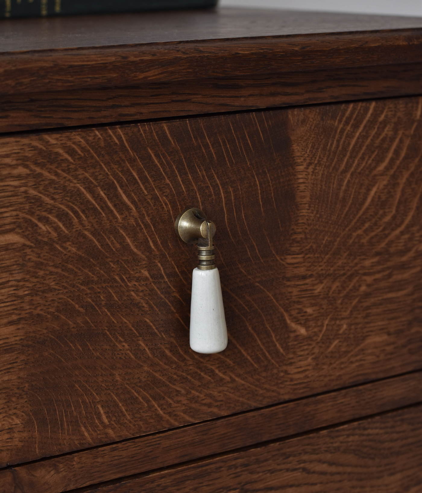 Santiago Scalloped Chest Of Drawers